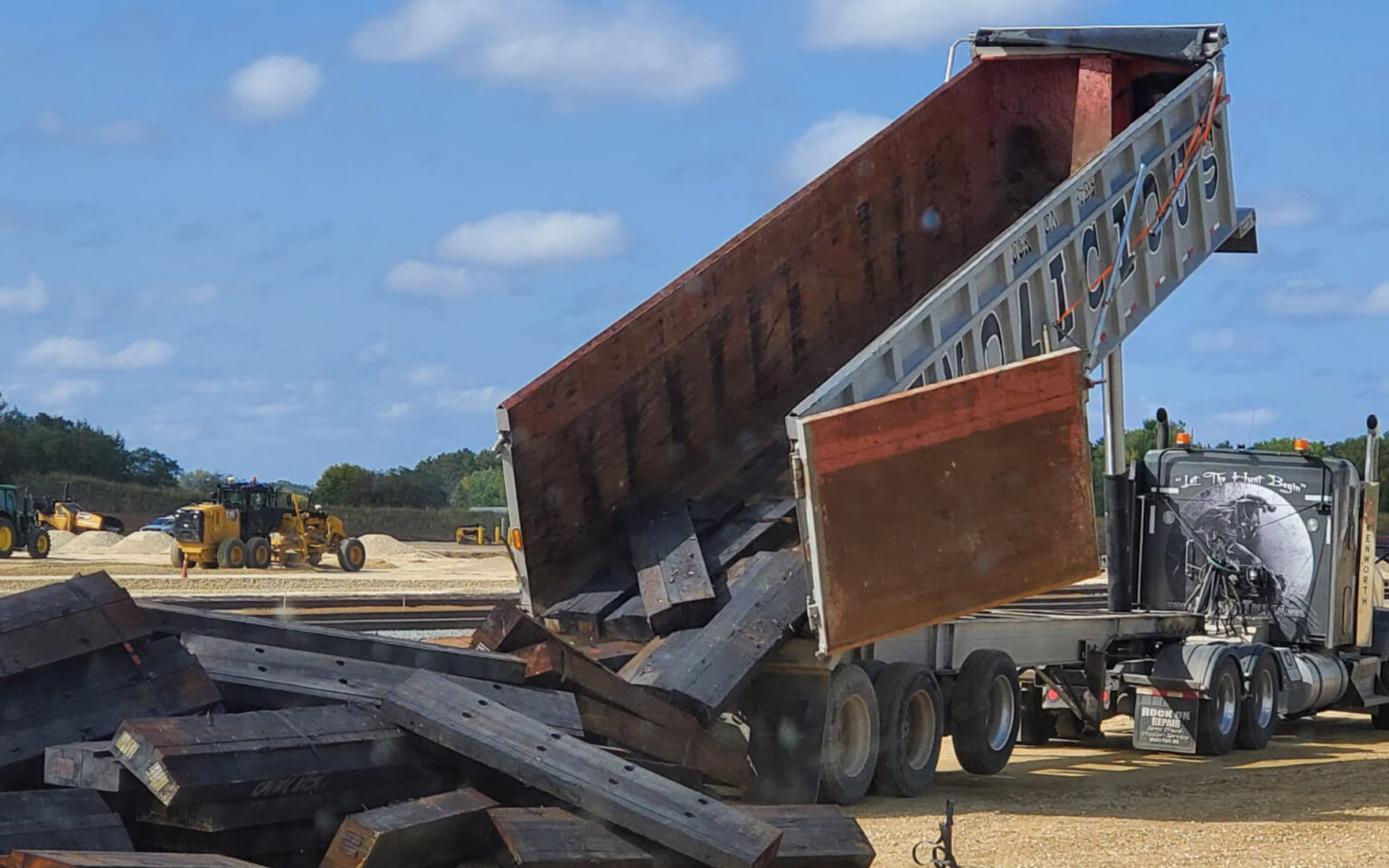 Equipment – Rock On Trucks